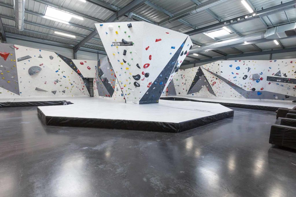 Salle d’escalade de blocs Climb Up Bordeaux Eysines | Climb Up Bordeaux ...